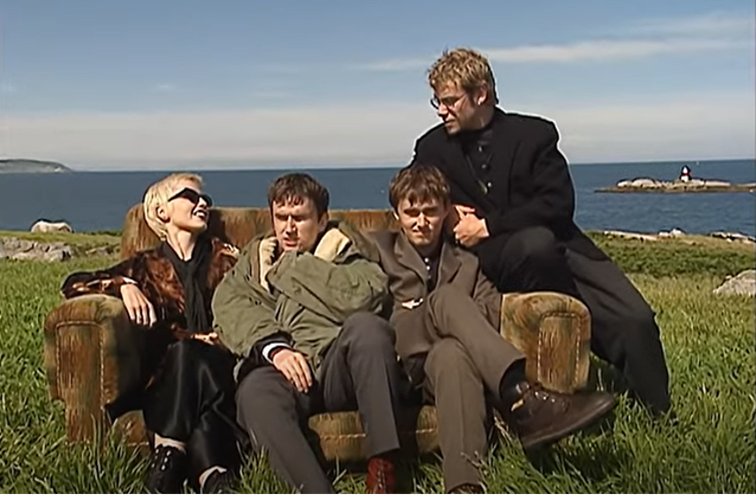 The Cranberries celebran el cumpleaños 50 de Dolores O’Riordan con ...