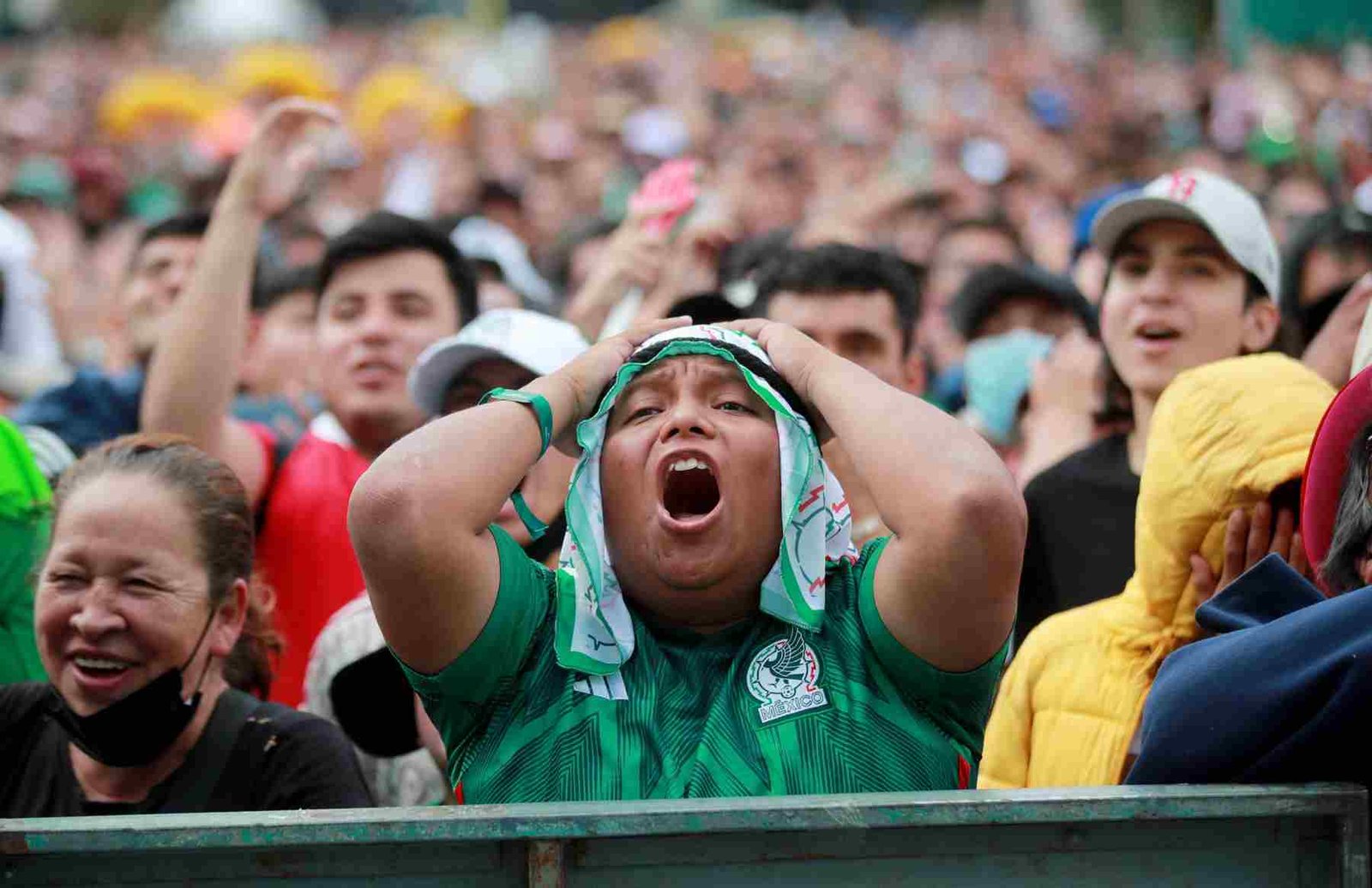 Corona FIFA Fan Fest 2022: Más de 10 mil almas se reunieron para vivir ...